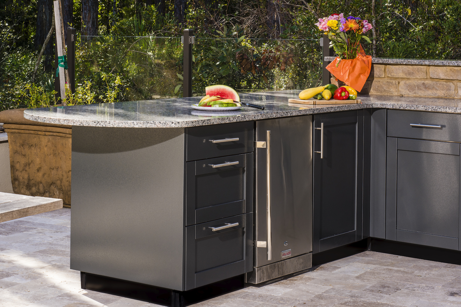 The Benefits of Outdoor Kitchen Storage